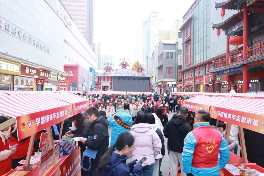 我校大学生参与全市学雷锋主题教育活动-河工新闻-新闻网- 河北工程技术学院
